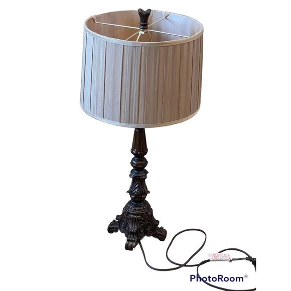 Us Vintage | Accents | Vtg Vintage Resin Turner Table Lamp | Poshmark
